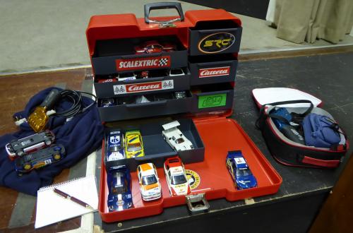 Decent slot car tuning tools and transport equipment